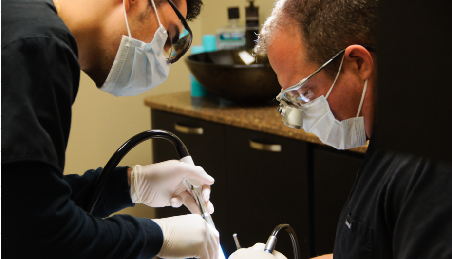 Dr. Frank Roach discussed the qualities of a professional cosmetic dentist